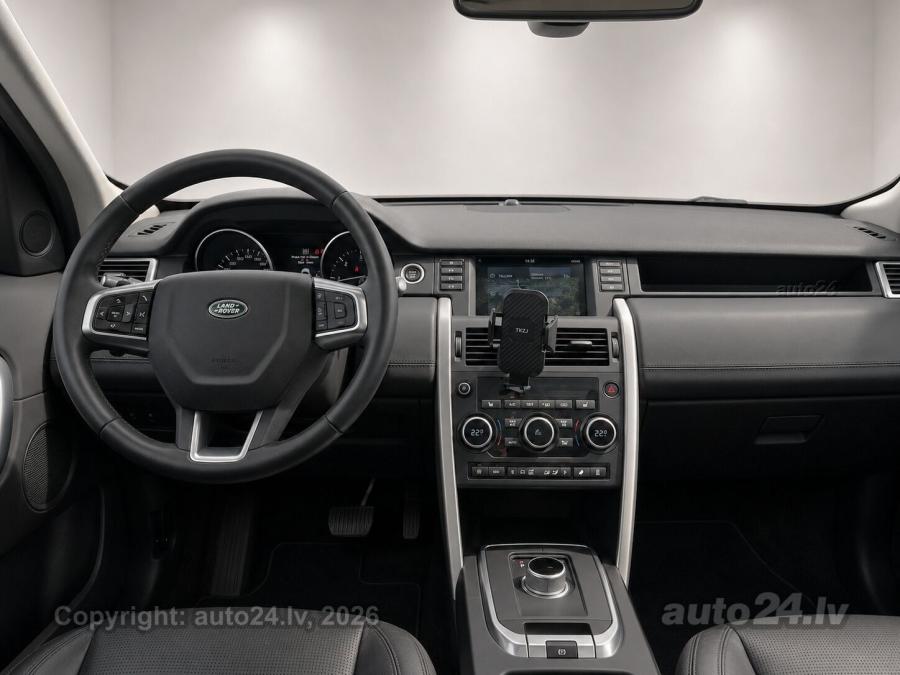 Balts Land Rover Discovery Sport 2015 Tallina, ar dzinēja tilpumu 2.20 L un nobraukumu 205 tūkst. km par 12900 €, foto 7 vietnē AUTOMOTO.COM.LV