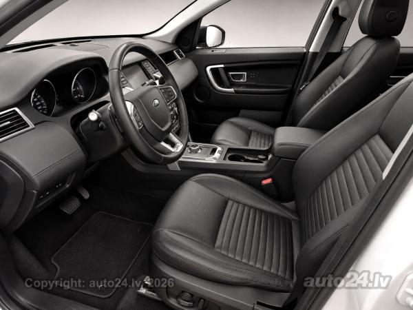 White Land Rover Discovery Sport 2015 in Tallinn, with an engine capacity of 2.20 L and mileage of 205 thousand km for 12900 €, photo 7 on AUTOMOTO.COM.LV