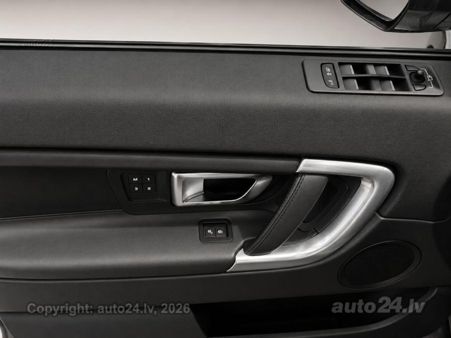 Balts Land Rover Discovery Sport 2015 Tallina, ar dzinēja tilpumu 2.20 L un nobraukumu 205 tūkst. km par 12900 €, foto 13 vietnē AUTOMOTO.COM.LV