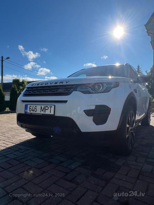 Balts Land Rover Discovery Sport 2016 Tallina, ar dzinēja tilpumu 2.00 L un nobraukumu 159 tūkst. km par 11900 €, foto 3 vietnē AUTOMOTO.COM.LV