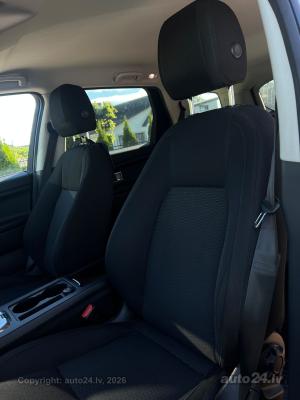 Белый Ленд Ровер Discovery Sport 2016 в Таллин, объемом двигателя 2.00 л и пробегом 159 тыс. км за 11900 €, фото 11 на AUTOMOTO.COM.LV