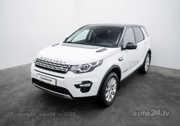 White Land Rover Discovery Sport 2017 in Tallinn, with an engine capacity of 2.00 L and mileage of 90 thousand km for 17999 €, photo 1 on AUTOMOTO.COM.LV