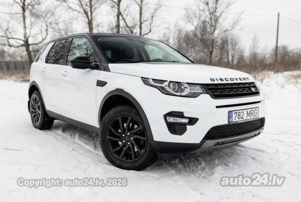 White Land Rover Discovery Sport 2017 in Tallinn, with an engine capacity of 2.00 L and mileage of 197 thousand km for 12990 €, photo 1 on AUTOMOTO.COM.LV