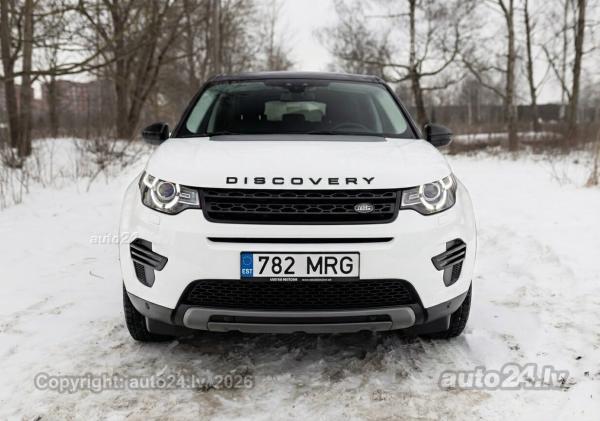 Balts Land Rover Discovery Sport 2017 Tallina, ar dzinēja tilpumu 2.00 L un nobraukumu 197 tūkst. km par 12990 €, foto 2 vietnē AUTOMOTO.COM.LV