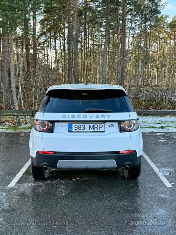 Balts Land Rover Discovery Sport 2018 Tallina, ar dzinēja tilpumu 2.00 L un nobraukumu 125 tūkst. km par 14999 €, foto 5 vietnē AUTOMOTO.COM.LV