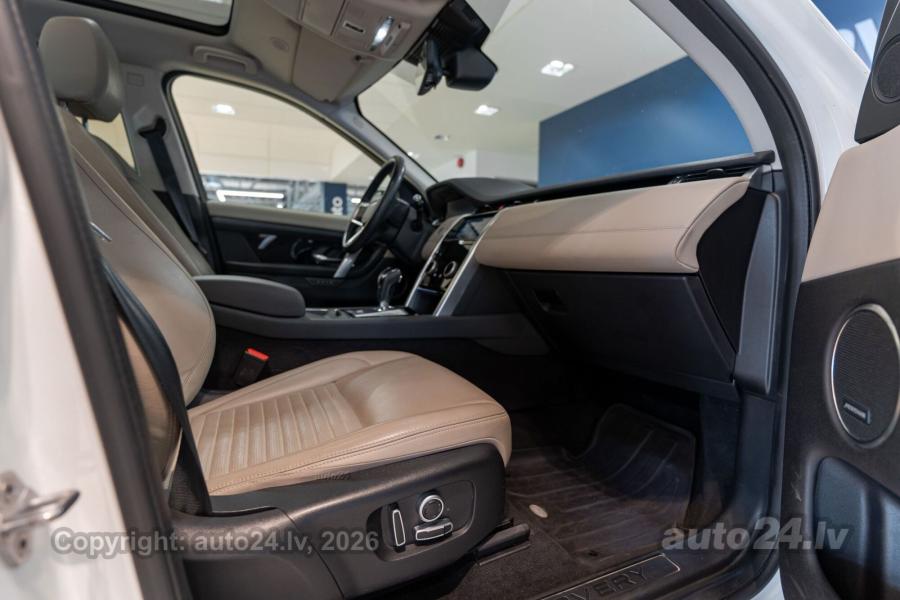 Белый Ленд Ровер Discovery Sport 2021 в Таллин, объемом двигателя 2.00 л и пробегом 70 тыс. км за 28990 €, фото 15 на AUTOMOTO.COM.LV