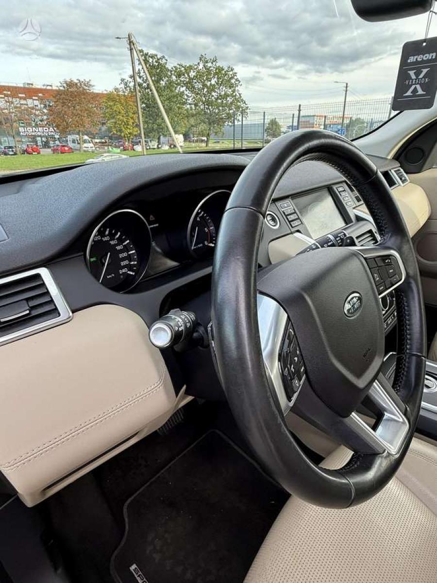 Yellow Land Rover Discovery Sport 2015 in Kaunas, with an engine capacity of 2.18 L and mileage of 215 thousand km for 11600 €, photo 23 on AUTOMOTO.COM.LV