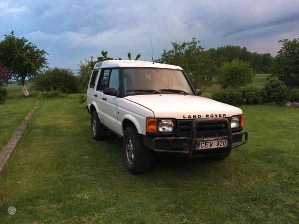 White Land Rover Discovery 2000 in Siauliai, with an engine capacity of 2.50 L and mileage of 260 thousand km for 3500 €, photo 3 on AUTOMOTO.COM.LV