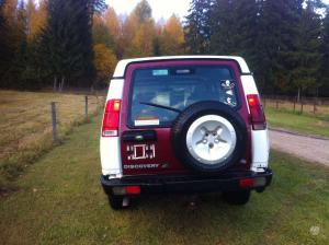 White Land Rover Discovery 2000 in Siauliai, with an engine capacity of 2.50 L and mileage of 260 thousand km for 3500 €, photo 10 on AUTOMOTO.COM.LV