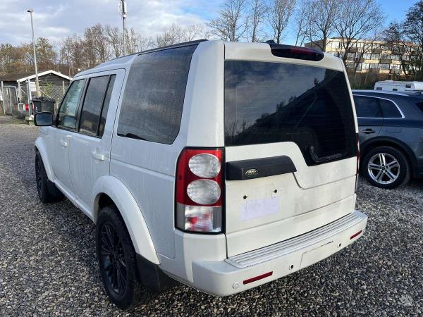 White Land Rover Discovery 2006 in Vilnius, with an engine capacity of 2.72 L and mileage of 319 thousand km for 6300 €, photo 4 on AUTOMOTO.COM.LV