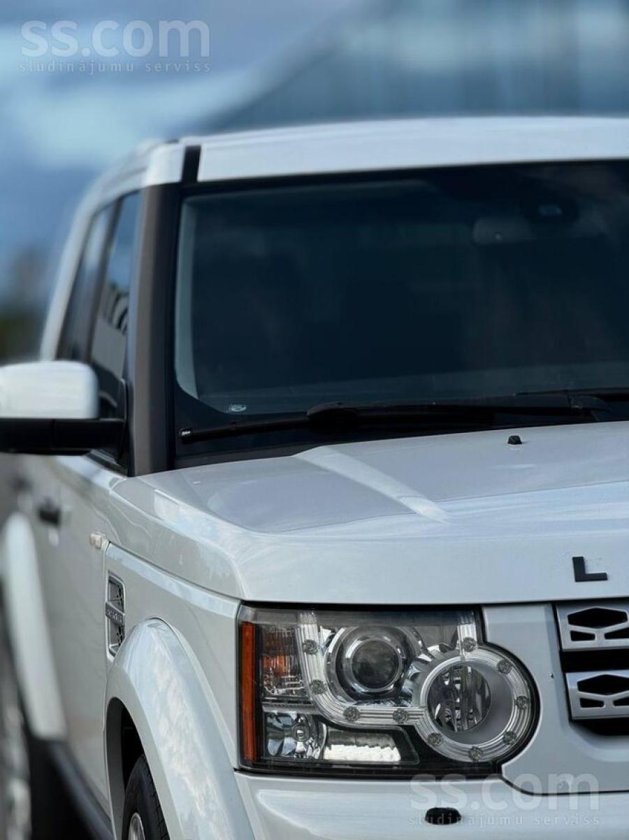 Balts Land Rover Discovery 2011 Rīga, ar dzinēja tilpumu 3.00 L un nobraukumu 234 tūkst. km par 11000 €, foto 9 vietnē AUTOMOTO.COM.LV