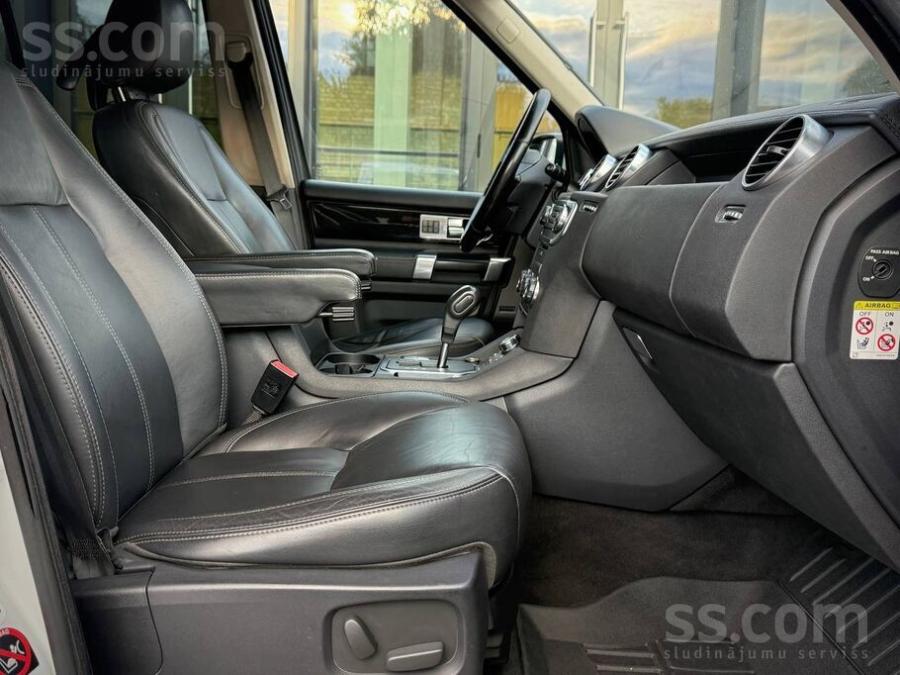 Balts Land Rover Discovery 2011 Rīga, ar dzinēja tilpumu 3.00 L un nobraukumu 234 tūkst. km par 11000 €, foto 13 vietnē AUTOMOTO.COM.LV