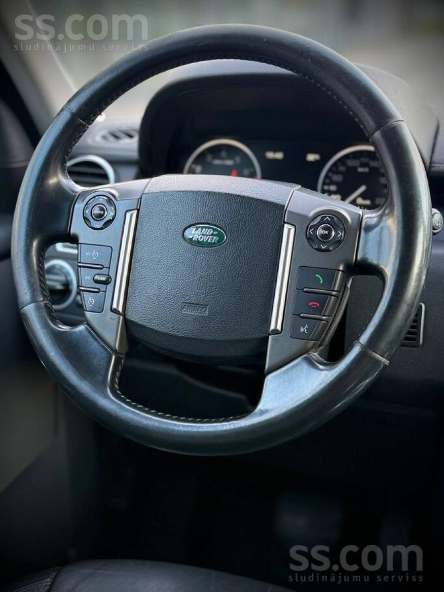 Balts Land Rover Discovery 2011 Rīga, ar dzinēja tilpumu 3.00 L un nobraukumu 234 tūkst. km par 11000 €, foto 14 vietnē AUTOMOTO.COM.LV