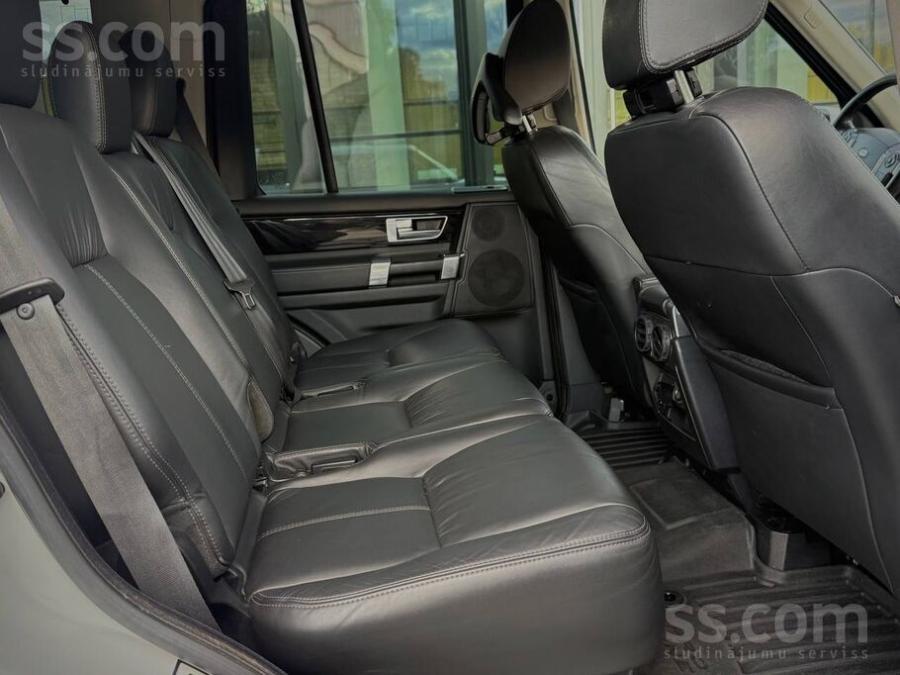 Balts Land Rover Discovery 2011 Rīga, ar dzinēja tilpumu 3.00 L un nobraukumu 234 tūkst. km par 11000 €, foto 23 vietnē AUTOMOTO.COM.LV