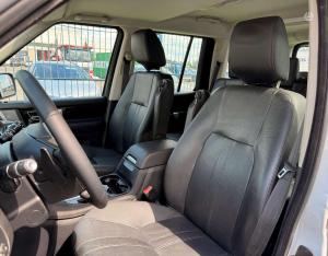White Land Rover Discovery 2011 in Panevezys, with an engine capacity of 2.99 L and mileage of 292 thousand km for 8500 €, photo 12 on AUTOMOTO.COM.LV