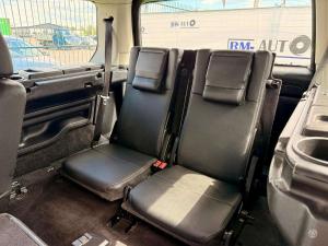White Land Rover Discovery 2011 in Panevezys, with an engine capacity of 2.99 L and mileage of 292 thousand km for 8500 €, photo 26 on AUTOMOTO.COM.LV