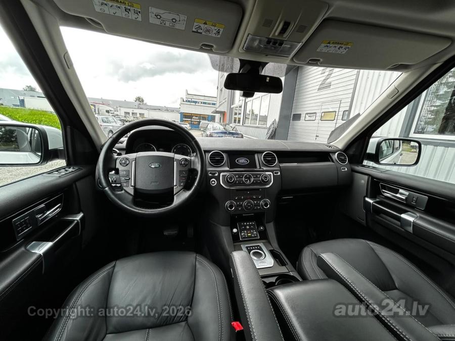 Balts Land Rover Discovery 2012 Tartu, ar dzinēja tilpumu 3.00 L un nobraukumu 240 tūkst. km par 11990 €, foto 9 vietnē AUTOMOTO.COM.LV