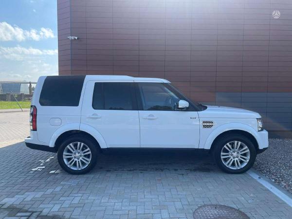 Balts Land Rover Discovery 2014 Klaipėda, ar dzinēja tilpumu 2.99 L un nobraukumu 320 tūkst. km par 12700 €, foto 5 vietnē AUTOMOTO.COM.LV