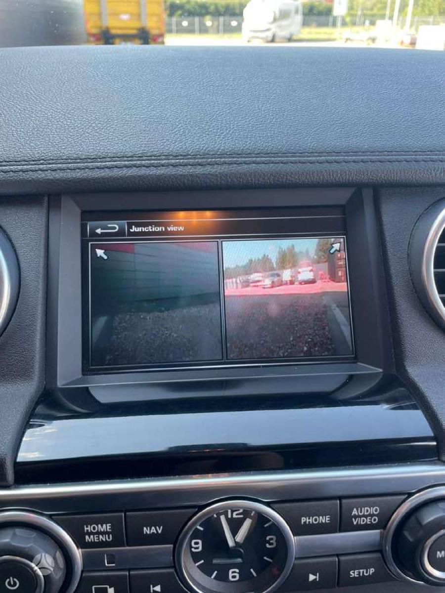 Balts Land Rover Discovery 2014 Klaipėda, ar dzinēja tilpumu 2.99 L un nobraukumu 320 tūkst. km par 12700 €, foto 16 vietnē AUTOMOTO.COM.LV