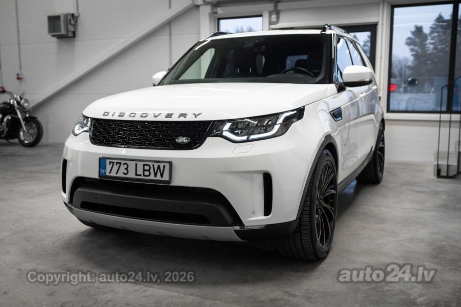 White Land Rover Discovery 2017 in Tallinn, with an engine capacity of 2.00 L and mileage of 142 thousand km for 19890 €, photo 3 on AUTOMOTO.COM.LV