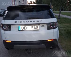 Balts Land Rover Discovery 2017 Rīga, ar dzinēja tilpumu 2.00 L un nobraukumu 157 tūkst. km par 11500 €, foto 3 vietnē AUTOMOTO.COM.LV