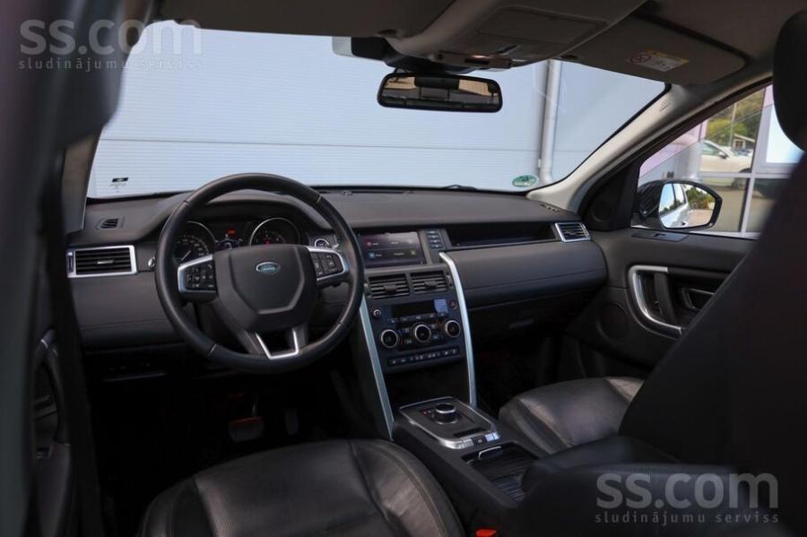 Balts Land Rover Discovery 2017 Rīga, ar dzinēja tilpumu 2.00 L un nobraukumu 0 tūkst. km par 10495 €, foto 15 vietnē AUTOMOTO.COM.LV