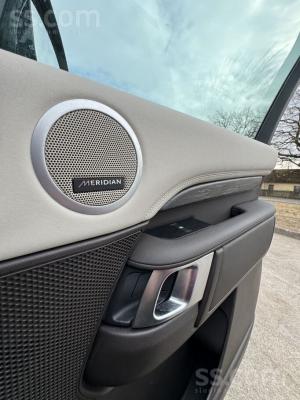 Balts Land Rover Discovery 2018 Rīga, ar dzinēja tilpumu 2.00 L un nobraukumu 127 tūkst. km par 27590 €, foto 13 vietnē AUTOMOTO.COM.LV
