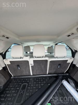 Balts Land Rover Discovery 2018 Rīga, ar dzinēja tilpumu 2.00 L un nobraukumu 127 tūkst. km par 27590 €, foto 17 vietnē AUTOMOTO.COM.LV