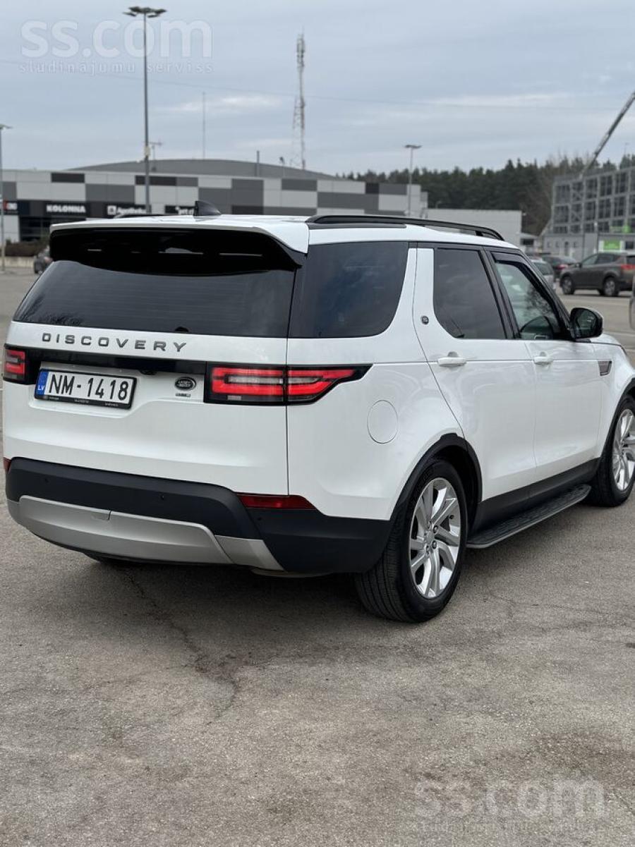 Balts Land Rover Discovery 2018 Rīga, ar dzinēja tilpumu 2.00 L un nobraukumu 127 tūkst. km par 27590 €, foto 27 vietnē AUTOMOTO.COM.LV