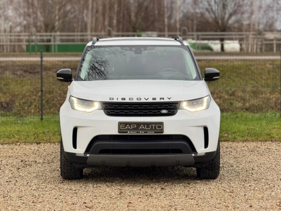 Balts Land Rover Discovery 2018 Rīga, ar dzinēja tilpumu 2.00 L un nobraukumu 82 tūkst. km par 26500 €, foto 1 vietnē AUTOMOTO.COM.LV