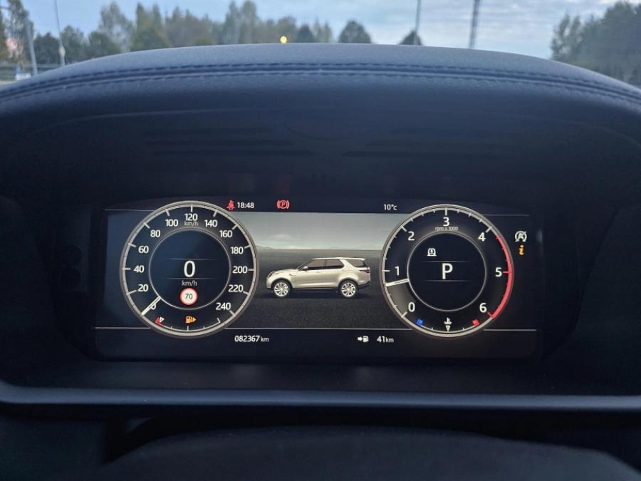 Balts Land Rover Discovery 2018 Rīga, ar dzinēja tilpumu 2.00 L un nobraukumu 82 tūkst. km par 26500 €, foto 12 vietnē AUTOMOTO.COM.LV