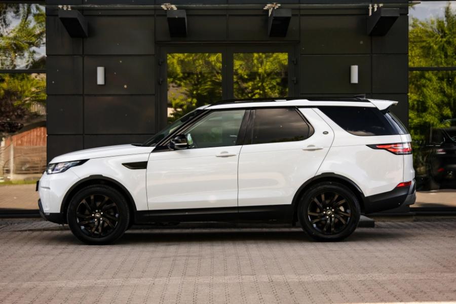 Balts Land Rover Discovery 2018 Rīga, ar dzinēja tilpumu 2.00 L un nobraukumu 82 tūkst. km par 26500 €, foto 65 vietnē AUTOMOTO.COM.LV