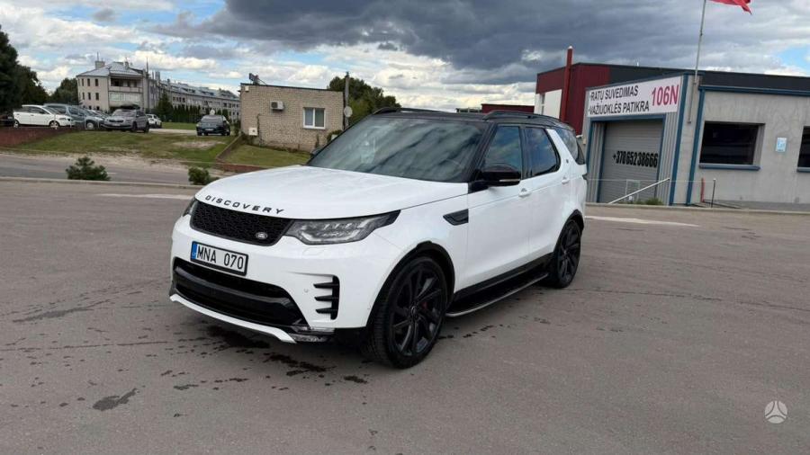 Balts Land Rover Discovery 2018 Kauņa, ar dzinēja tilpumu 3.00 L un nobraukumu 178 tūkst. km par 18500 €, foto 3 vietnē AUTOMOTO.COM.LV