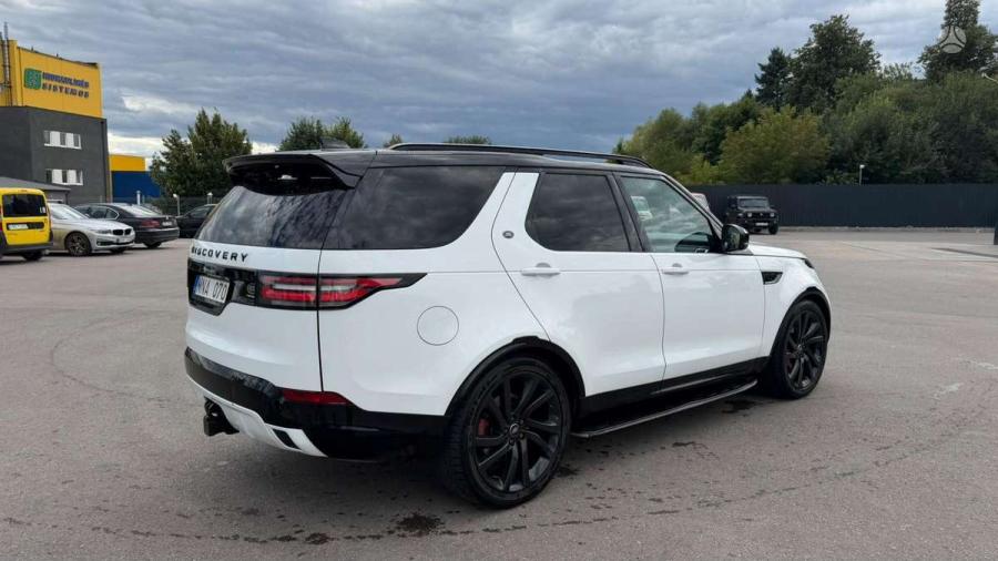 Balts Land Rover Discovery 2018 Kauņa, ar dzinēja tilpumu 3.00 L un nobraukumu 178 tūkst. km par 18500 €, foto 6 vietnē AUTOMOTO.COM.LV