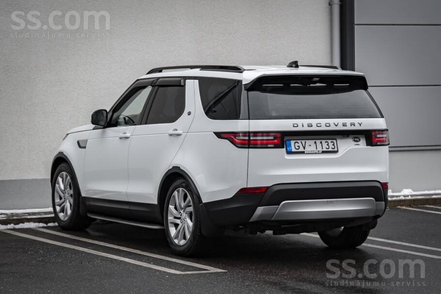 White Land Rover Discovery 2019 in Riga, with an engine capacity of 2.00 L and mileage of 0 thousand km for 24500 €, photo 6 on AUTOMOTO.COM.LV