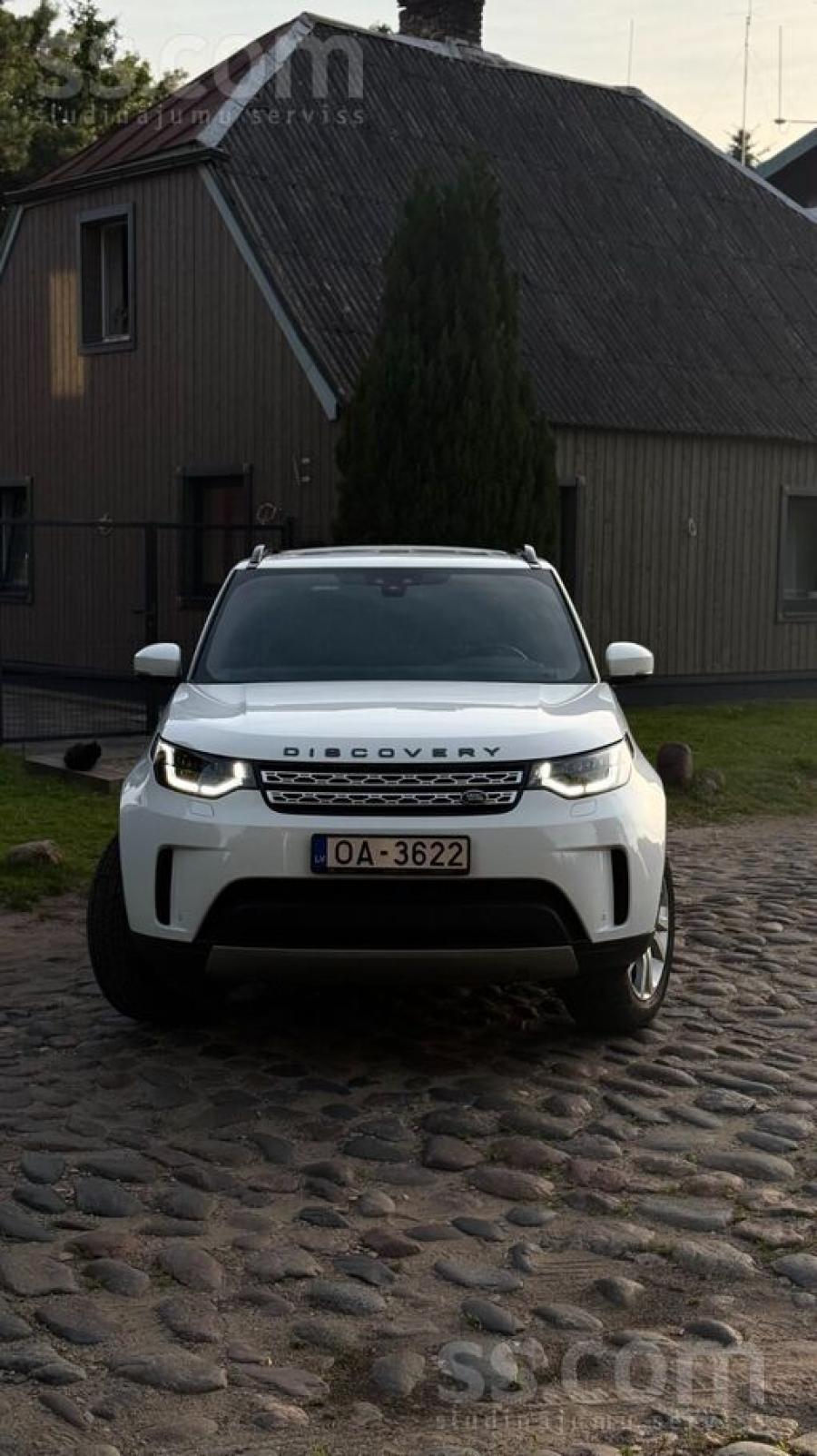 Balts Land Rover Discovery 2019 Rīga, ar dzinēja tilpumu 2.00 L un nobraukumu 161 tūkst. km par 20500 €, foto 3 vietnē AUTOMOTO.COM.LV