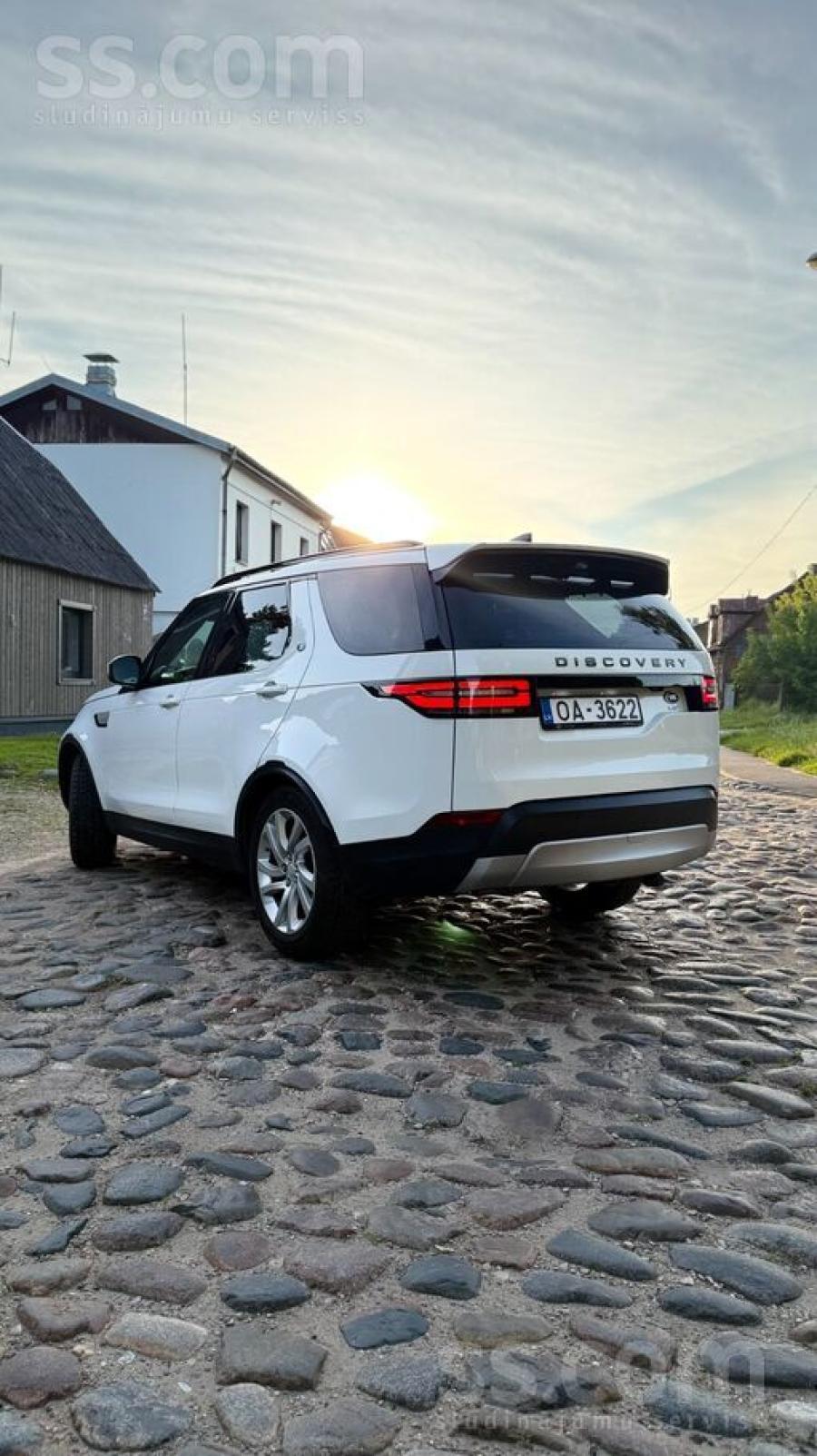 Balts Land Rover Discovery 2019 Rīga, ar dzinēja tilpumu 2.00 L un nobraukumu 161 tūkst. km par 20500 €, foto 6 vietnē AUTOMOTO.COM.LV