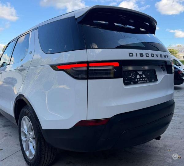 Land Rover Discovery 2019 in Utena on AUTOMOTO.COM.LV White Land Rover Discovery 2019 in Utena, with an engine capacity of 2.00 L and mileage of 86 thousand km for 17990 €, photo 10 on AUTOMOTO.COM.LV