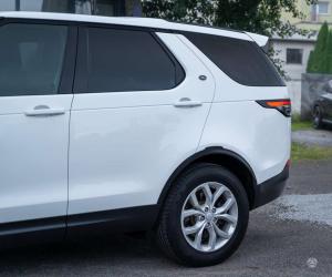 White Land Rover Discovery 2019 in Vilnius, with an engine capacity of 2.00 L and mileage of 87 thousand km for 16900 €, photo 12 on AUTOMOTO.COM.LV