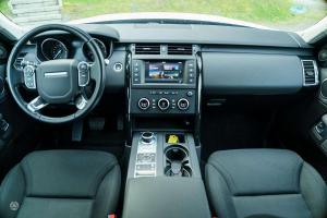 White Land Rover Discovery 2019 in Vilnius, with an engine capacity of 2.00 L and mileage of 87 thousand km for 16900 €, photo 24 on AUTOMOTO.COM.LV
