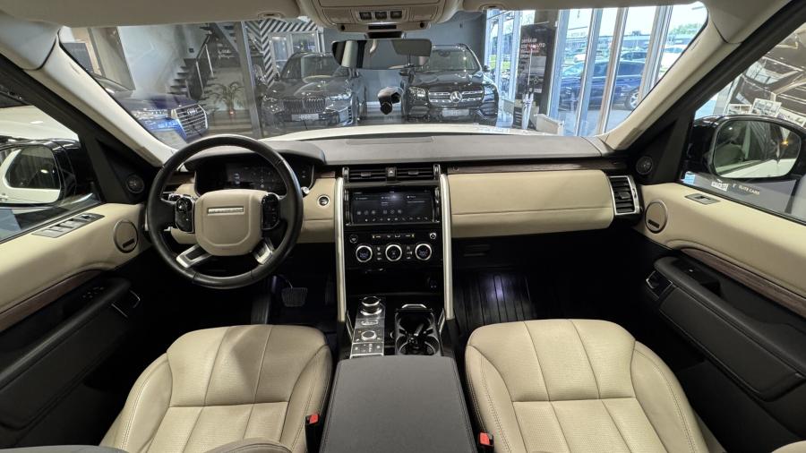 Balts Land Rover Discovery 2020 Rīga, ar dzinēja tilpumu 3.00 L un nobraukumu 100 tūkst. km par 29990 €, foto 16 vietnē AUTOMOTO.COM.LV