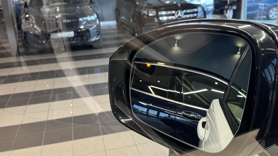 Balts Land Rover Discovery 2020 Rīga, ar dzinēja tilpumu 3.00 L un nobraukumu 100 tūkst. km par 29990 €, foto 20 vietnē AUTOMOTO.COM.LV