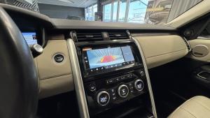 Balts Land Rover Discovery 2020 Rīga, ar dzinēja tilpumu 3.00 L un nobraukumu 100 tūkst. km par 29990 €, foto 27 vietnē AUTOMOTO.COM.LV