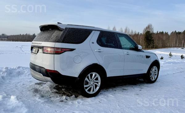 White Land Rover Discovery 2021 in Riga, with an engine capacity of 2.00 L and mileage of 83 thousand km for 34500 €, photo 5 on AUTOMOTO.COM.LV