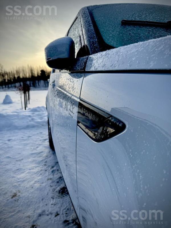 White Land Rover Discovery 2021 in Riga, with an engine capacity of 2.00 L and mileage of 83 thousand km for 34500 €, photo 6 on AUTOMOTO.COM.LV
