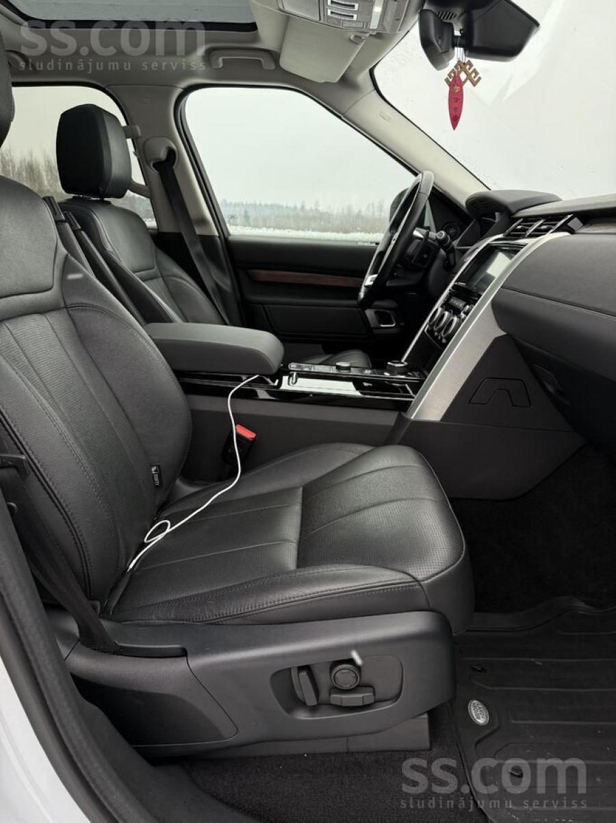 Balts Land Rover Discovery 2021 Rīga, ar dzinēja tilpumu 2.00 L un nobraukumu 91 tūkst. km par 29800 €, foto 28 vietnē AUTOMOTO.COM.LV