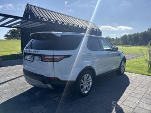 White Land Rover Discovery 2021 in Riga, with an engine capacity of 2.00 L and mileage of 98 thousand km for 27800 €, photo 3 on AUTOMOTO.COM.LV