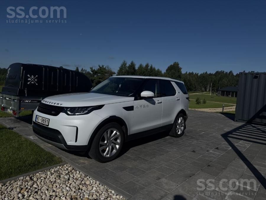 White Land Rover Discovery 2021 in Riga, with an engine capacity of 2.00 L and mileage of 98 thousand km for 27800 €, photo 10 on AUTOMOTO.COM.LV