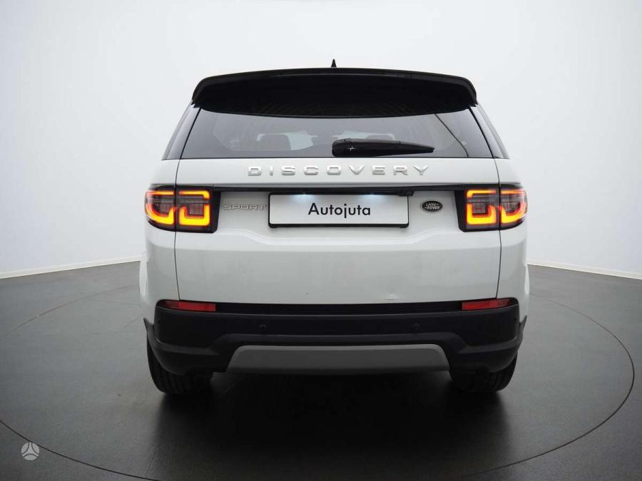 Balts Land Rover Discovery 2021 Viļņa, ar dzinēja tilpumu 2.00 L un nobraukumu 80 tūkst. km par 22500 €, foto 6 vietnē AUTOMOTO.COM.LV