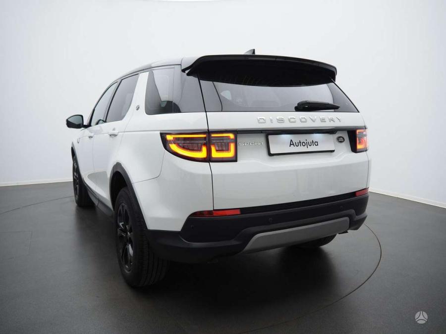 Balts Land Rover Discovery 2021 Viļņa, ar dzinēja tilpumu 2.00 L un nobraukumu 80 tūkst. km par 22500 €, foto 7 vietnē AUTOMOTO.COM.LV